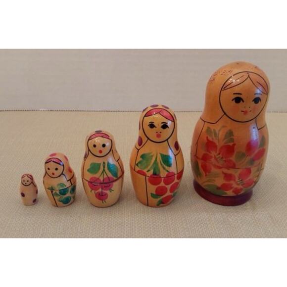 Other | Accents | Vintage Nesting Dolls 5 Pieces | Poshmark